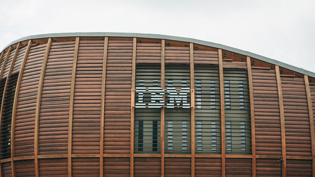משעמם זה טוב: למה IBM מנצחת את השוק