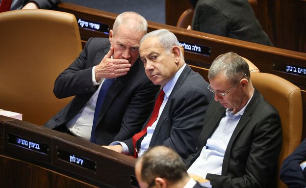 N12 בעקבות מכתב הטייסים השר גלנט פועל לדחות את החקיקה